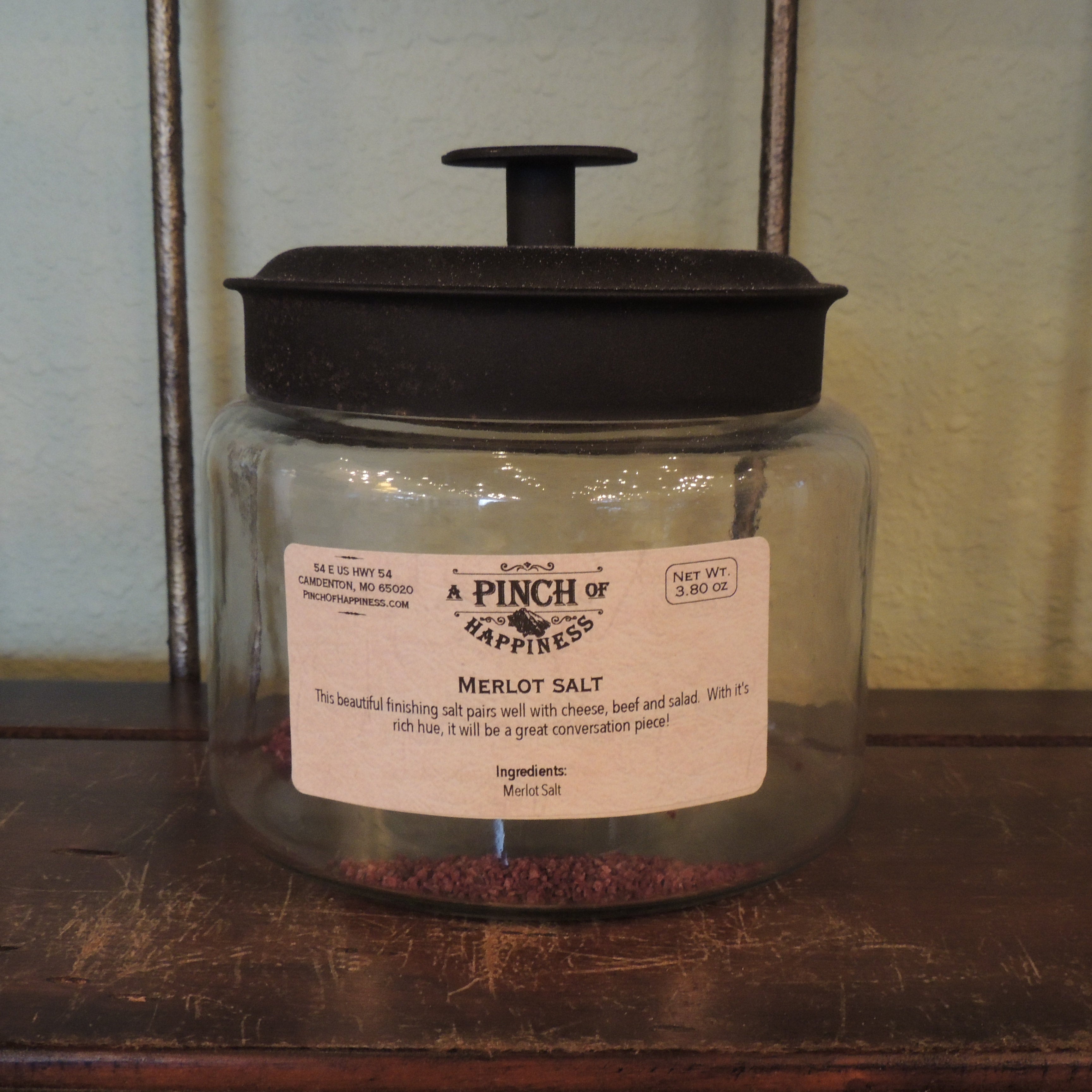 Merlot Infused Salt | A Pinch of Happiness