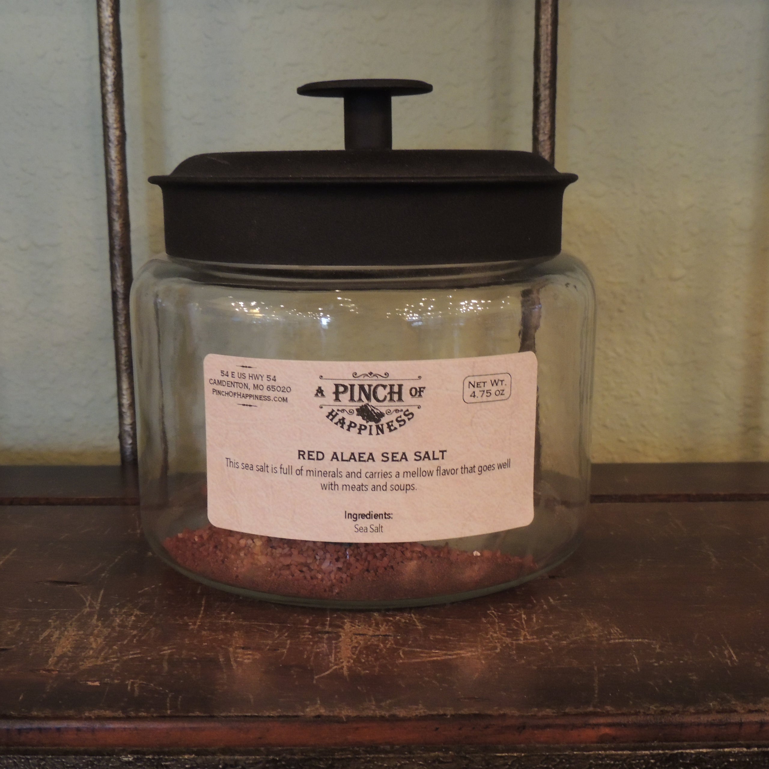 Red Alaea Salt | A Pinch of Happiness