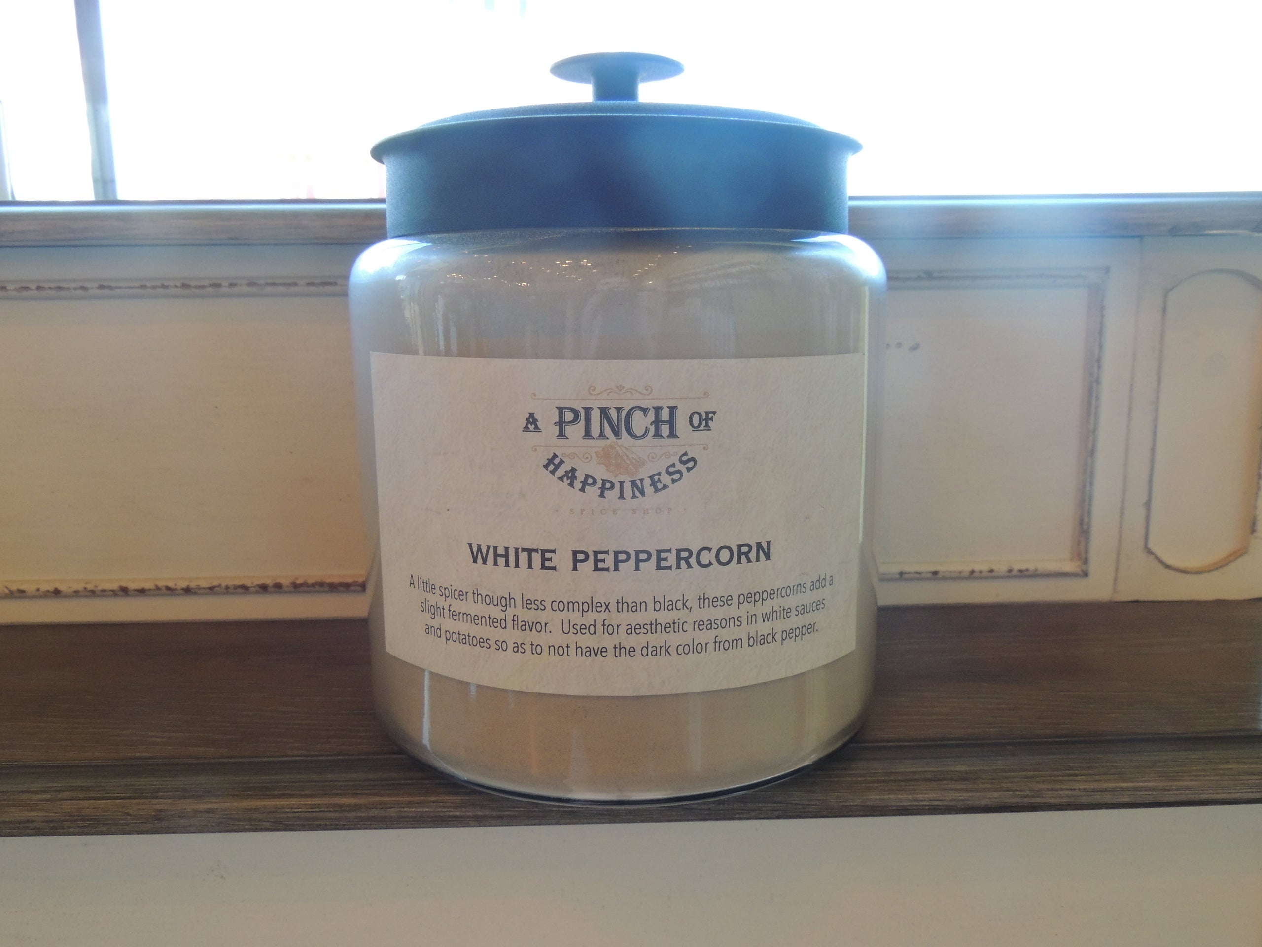 White Pepper Fine Ground | A Pinch of Happiness